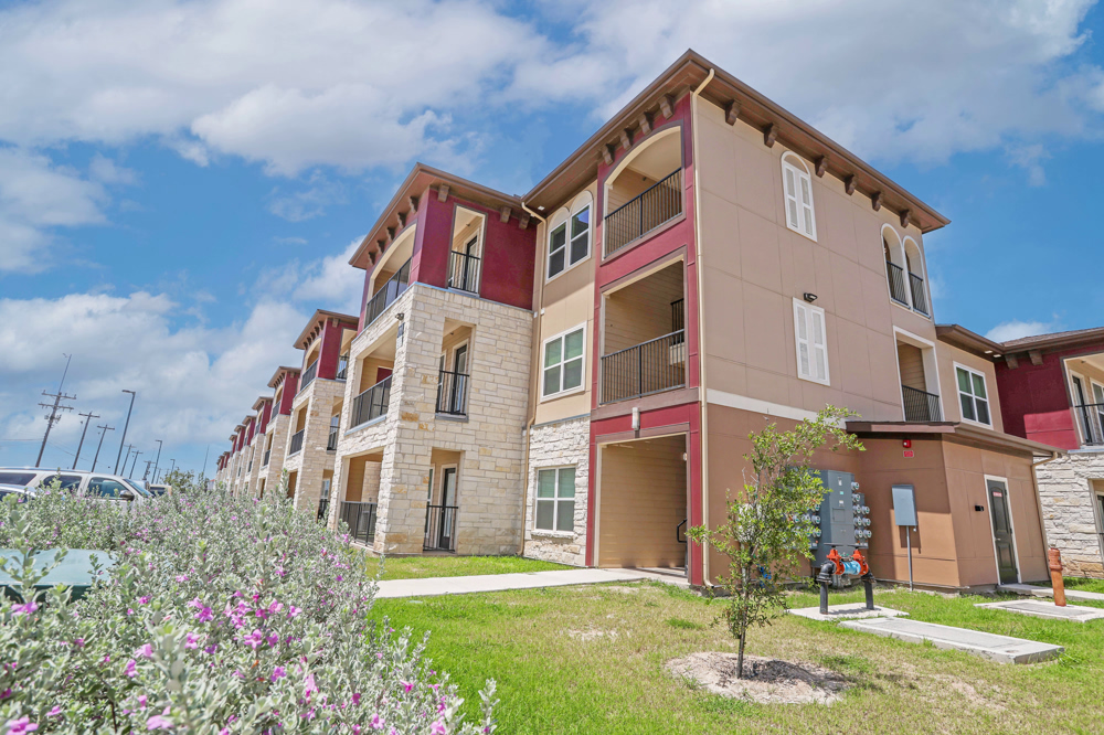 Avanti Valley View | Hidalgo, TX | (956) 366-9710